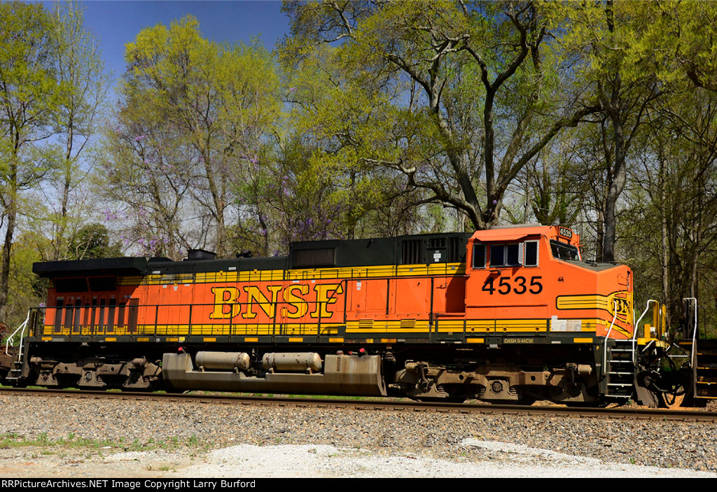 BNSF 4535